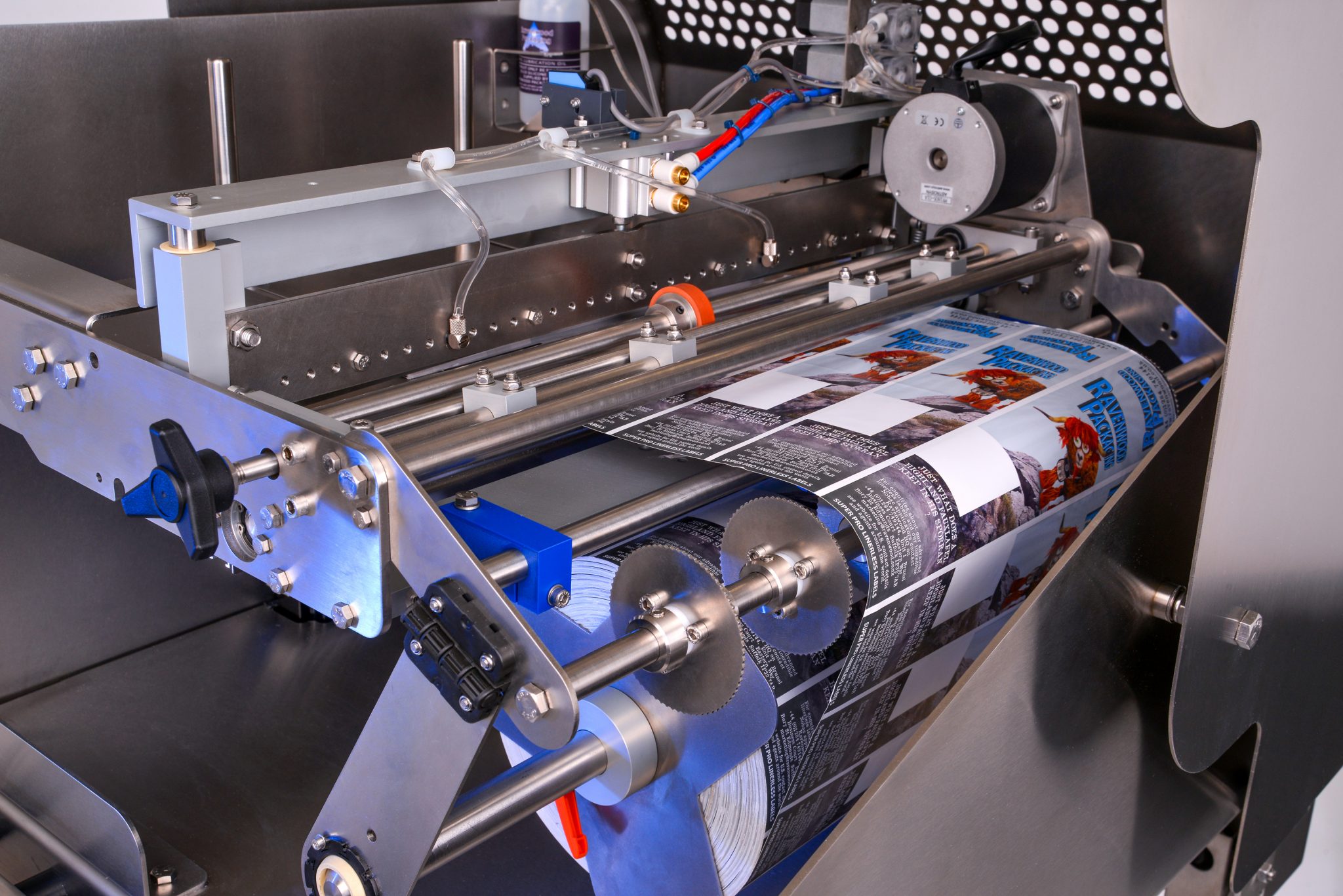 Ravenwood Launch New Linerless Stacker - Ravenwood Packaging