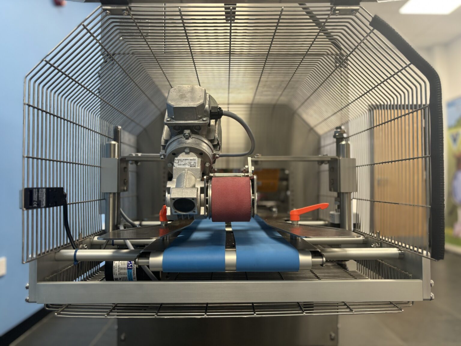 Nobac 5000 - D Wrap Multi Compartment Tray - Ravenwood Packaging